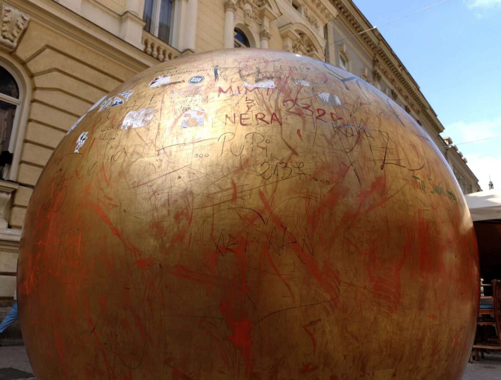 A solar system, artists who created it and a celestial treasure hunt ...